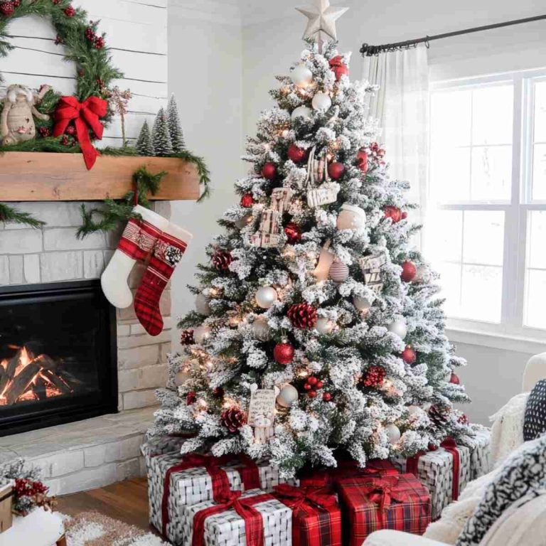 23 Cozy Farmhouse Christmas Tree Ideas to Inspire Your Holiday Decor