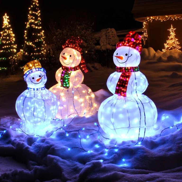 25 Creative Outdoor Christmas Lights Ideas for a Festive Glow!