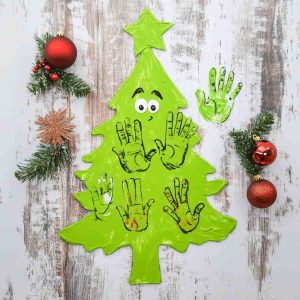 23 Grinch Christmas Tree Ideas That Spread Holiday Cheer!