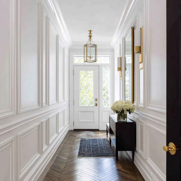 25 Entryway Wall Molding Ideas That Make a Big First Impression - Happy ...