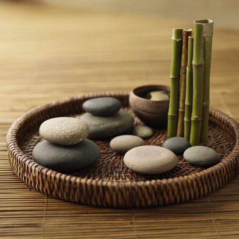 21 Best Round Table Centerpiece Tray Ideas