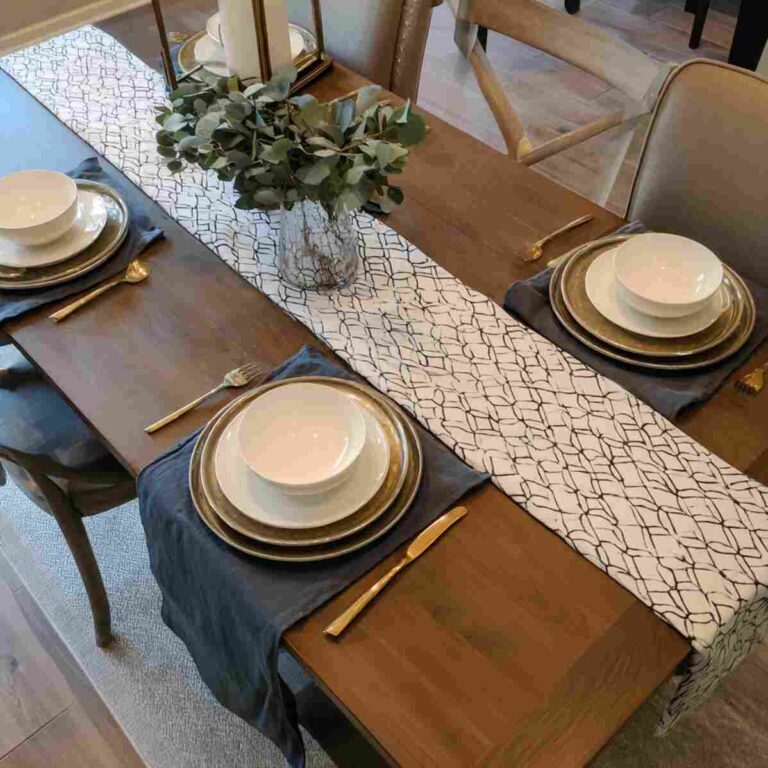 23 Easy Table Runner Layering Ideas That Wow Guests