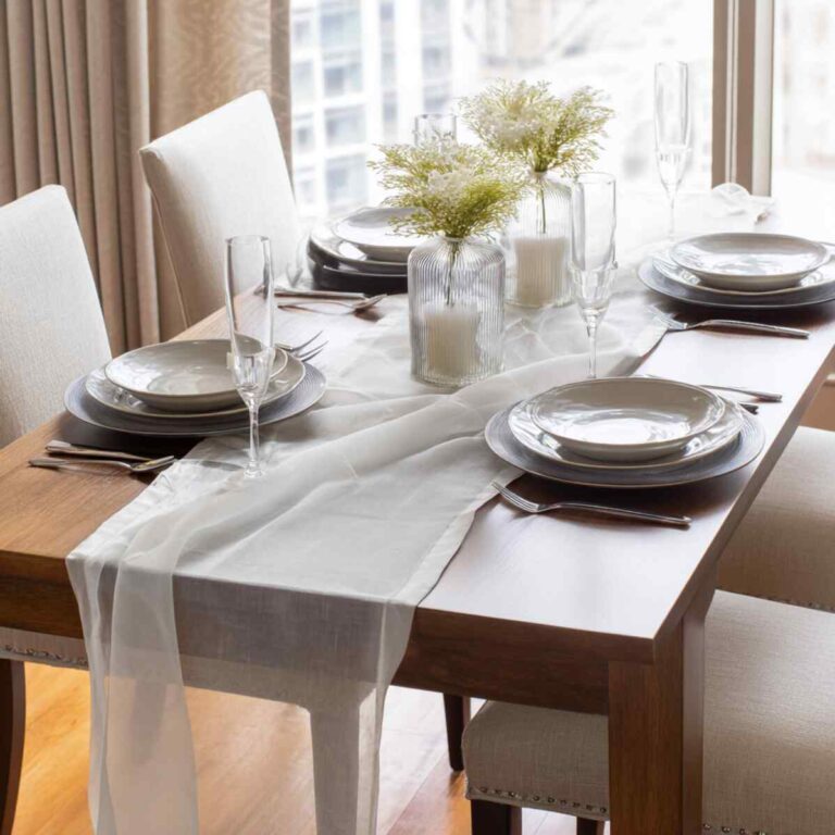 23 Easy Table Runner Layering Ideas That Wow Guests