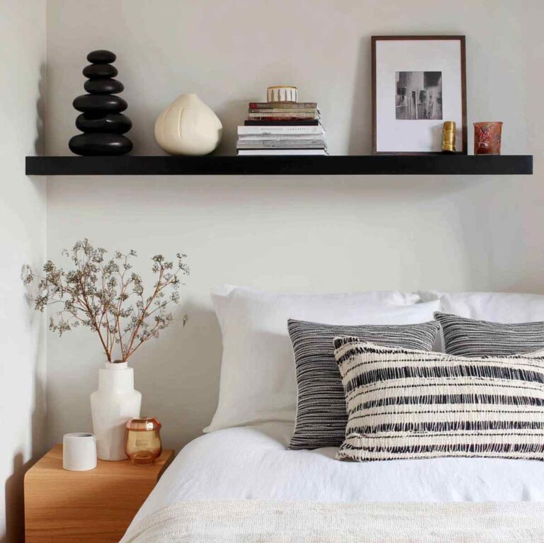 23 Floating Shelf Styling Ideas Above Bed That Transform Your Room ...