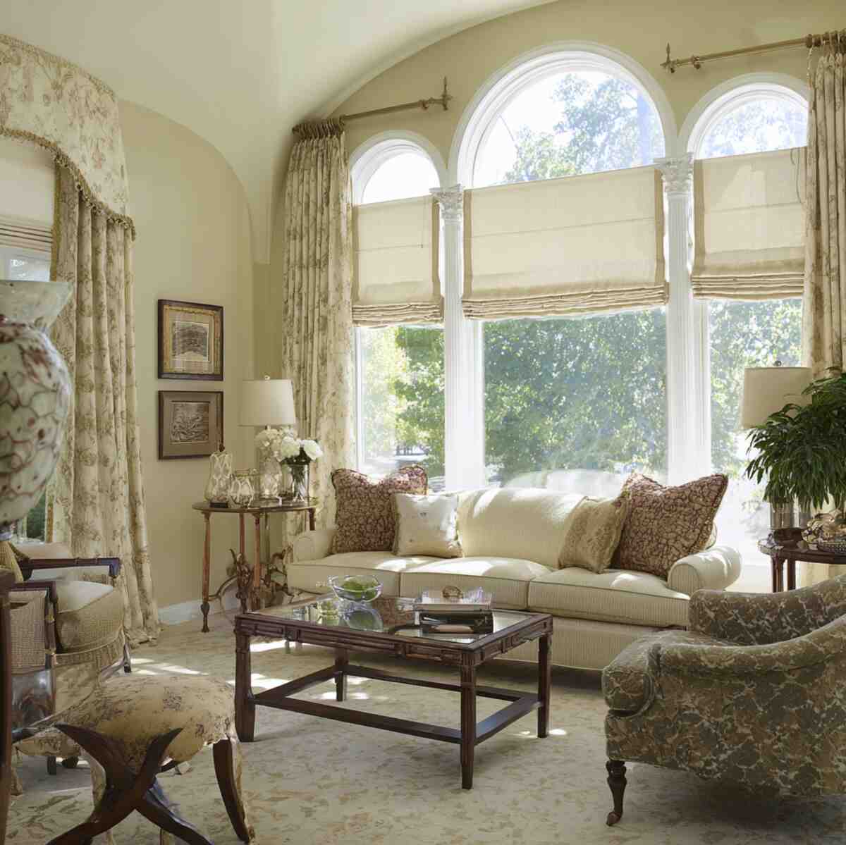 23 Living Room Arched Window Treatment Ideas That Make Any Space Look ...